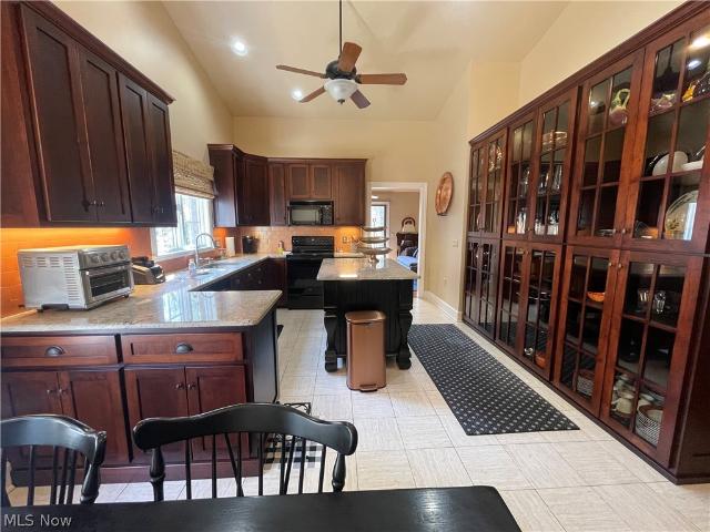 3731 Mercedes Place