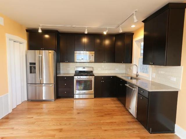 3731 N Janssen Avenue # 3