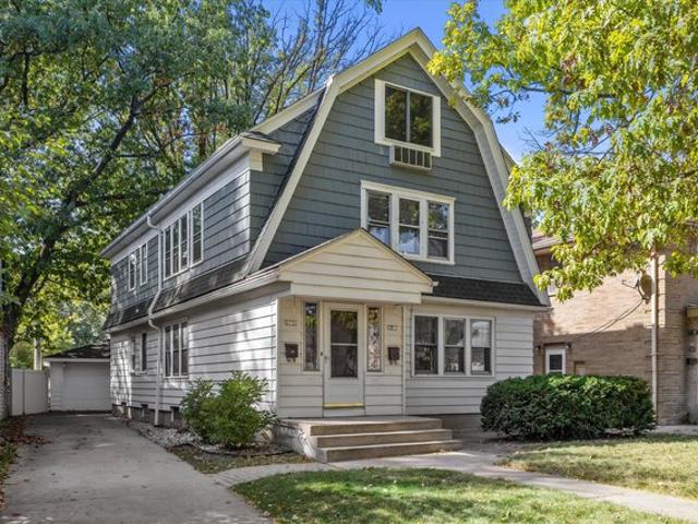 3731 N Morris Blvd Unit 3733, Shorewood, WI 53211