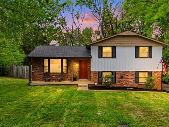 3731 Valley Ridge Dr, Nashville, TN 37211