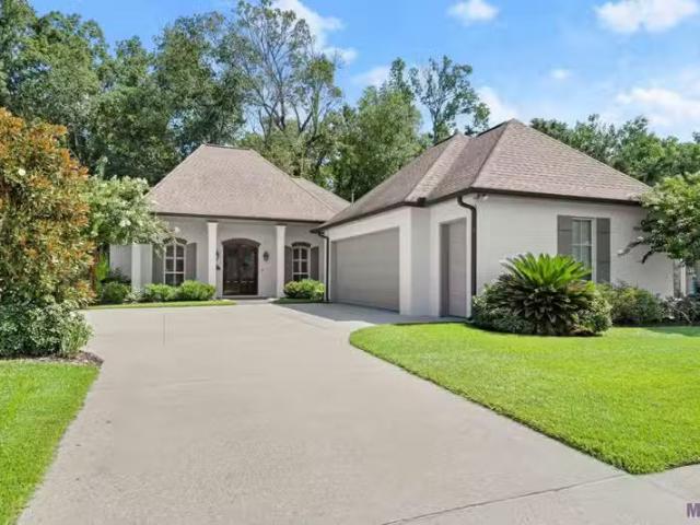 37326 CYPRESS HOLLOW AVE, PRAIRIEVILLE, LA 70769 Single Family.