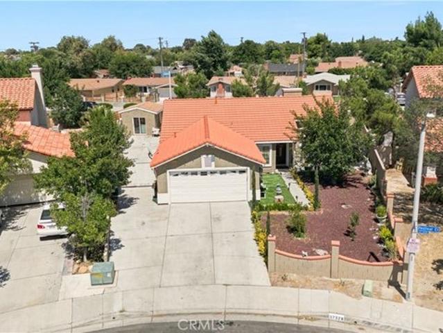 37328 Festival Ct, Palmdale, CA 93552