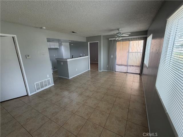 3732 Oak Creek E