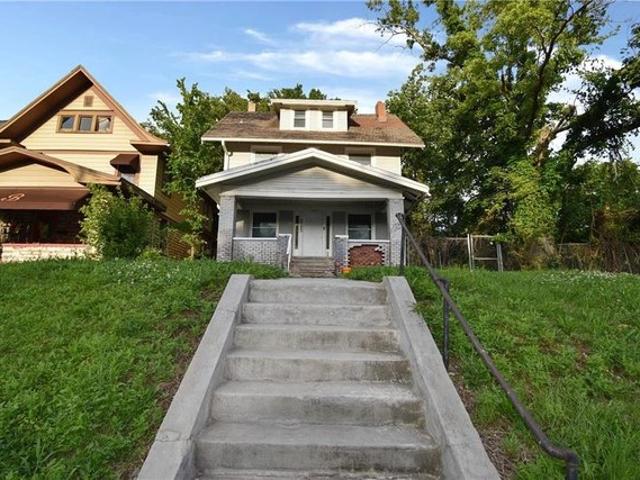 3733 Prospect Ave, Kansas City, MO 64128