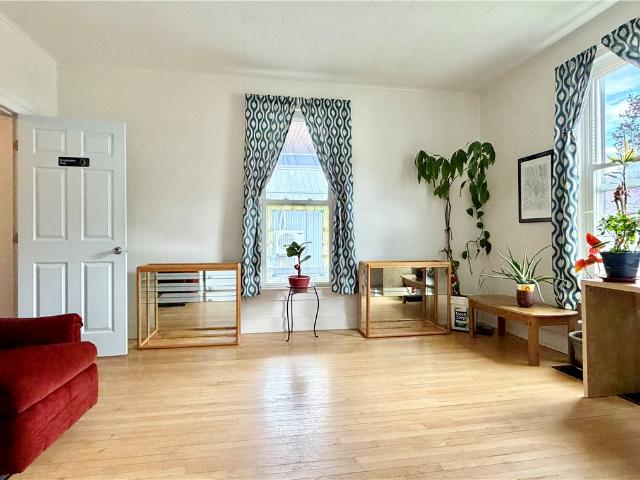 373 375 Main Street