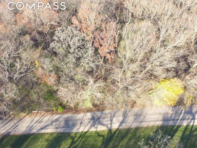 373 Bateman Cir, Barrington Hills, IL