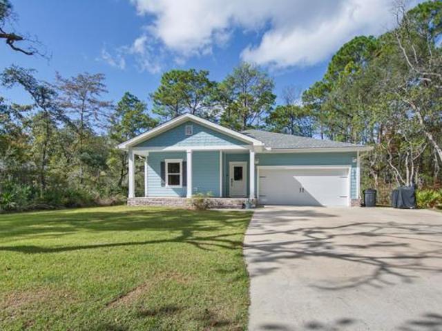 373 Bayside Dr, Freeport, FL 32439 in Freeport, Florida