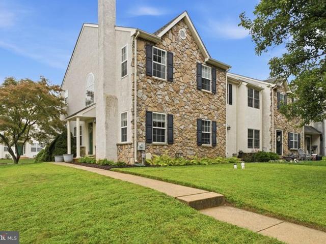 373 Galway Dr, West Chester, PA 19380