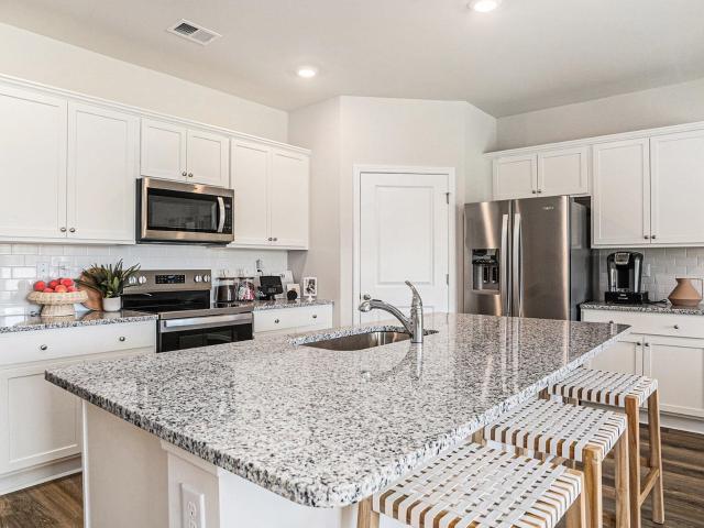 373 Glade Ct
