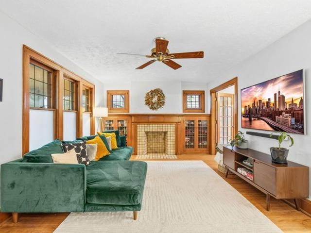 373 E Kelso Rd, Columbus, OH 43202
