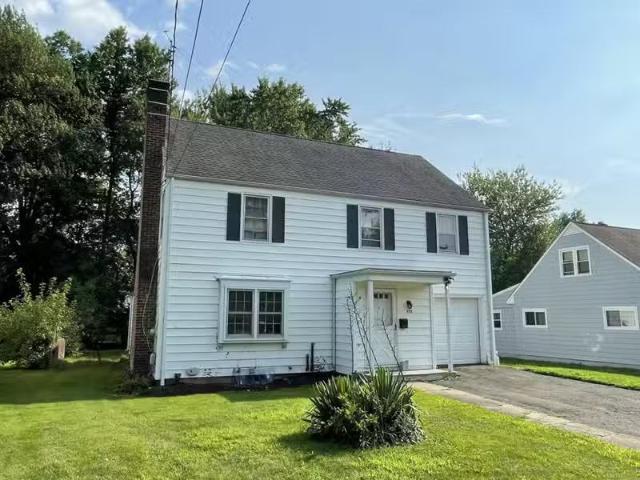 373 HOLCOMB ST, HARTFORD, CT 06112 Single Family Residence For.
