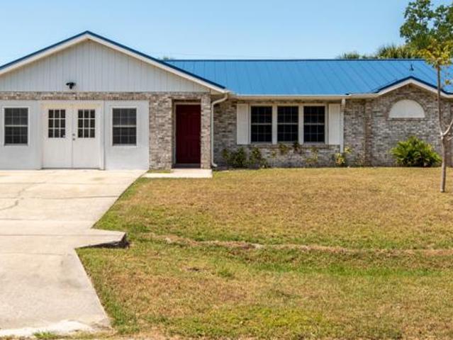 373 Hammock Rd SE, Palm Bay, FL 32909