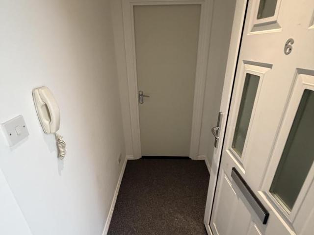 373 London Road, Portsmouth PO2 2 bed flat to rent £1,150 pcm £265 pw