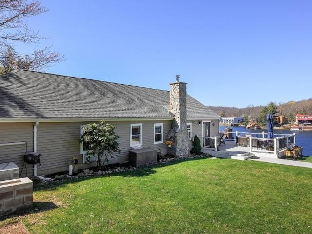 373 Lakeside Blvd, Hopatcong, NJ 07843 | MLS #4026 | Compass