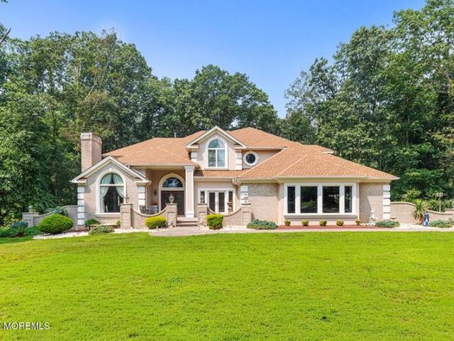 373 Millstone Rd, Clarksburg, NJ 08510