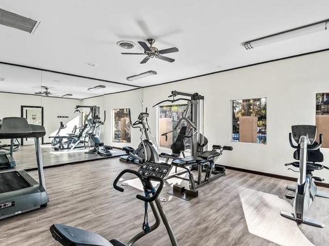373 N Wilmot Rd, Tucson, AZ 85711