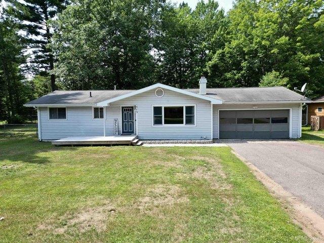 373 N Adams St, Gwinn, MI 49841