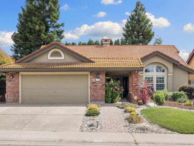 373 Prewett Dr, Folsom, CA 95630