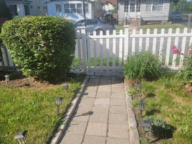 373 Rutledge Ave