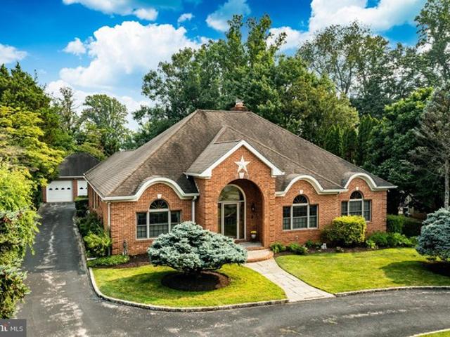 3744 School Ln, Newtown Square, PA 19073