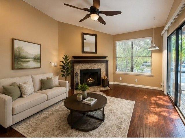 3744 Valley View Rd Apt C, Austin, TX 78704