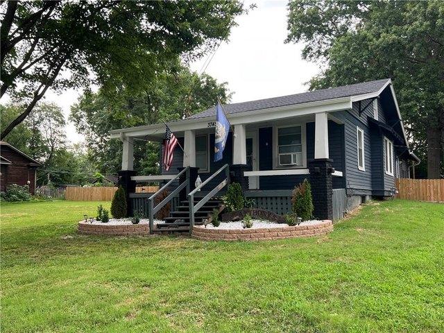 3745 N Indiana Ave, Kansas City, MO 64117