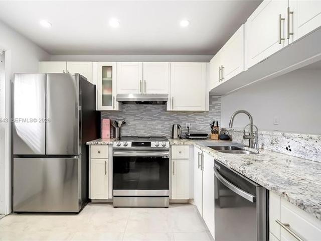 3745 NE 171st St Apt 76, North Miami Beach, FL 33160