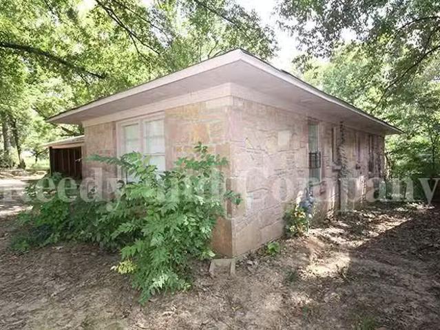37466054 3642 Hallbrook Street
