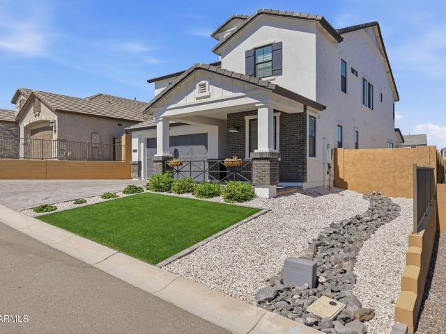 3746 n shenandoah