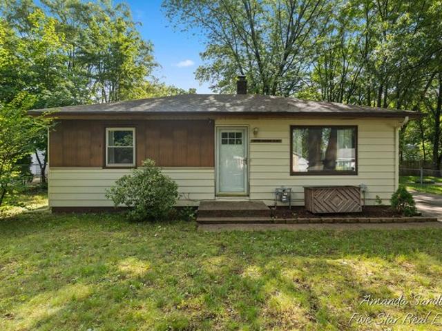 3746 Raven Ave SW, Wyoming, MI 49509