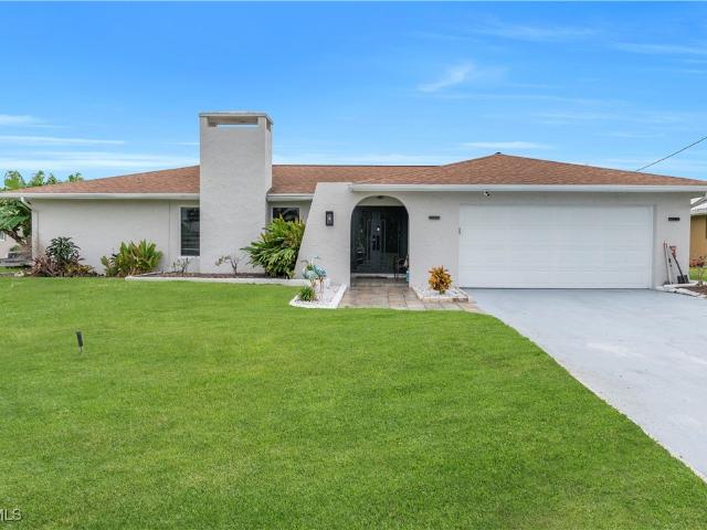 3746 SE 1st Pl, Cape Coral, FL 33904 | MLS #2025014