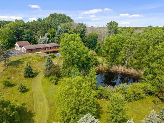 3747 Stream Rd, Green Bay, WI 54313