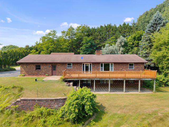3747 stream road