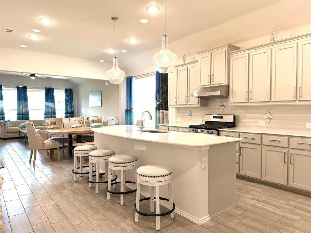 3747 Topeka Trail