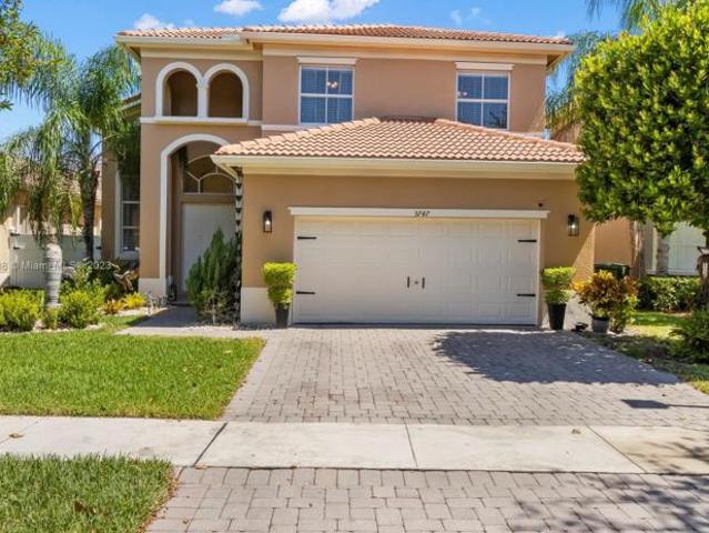 3747 15th St NE, Homestead, FL 33033