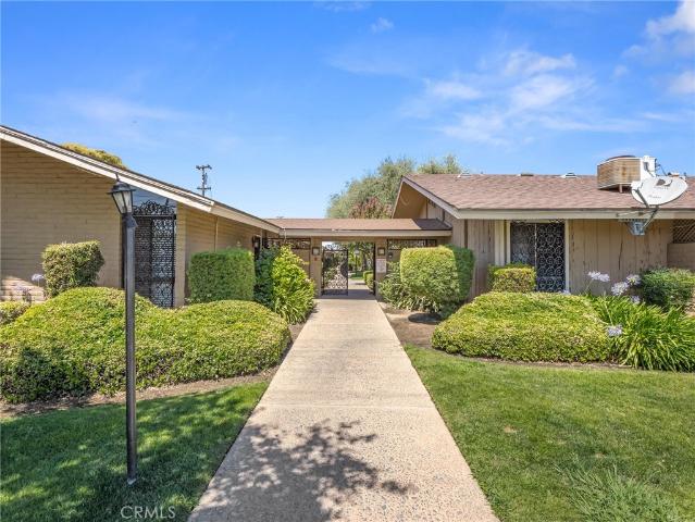 3749 N Fruit C