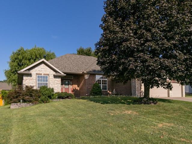 3749 N Nias Ave, Springfield, MO 65803
