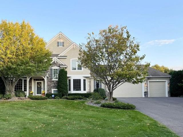 3749 Fairway Dr, Woodbury, MN 55125