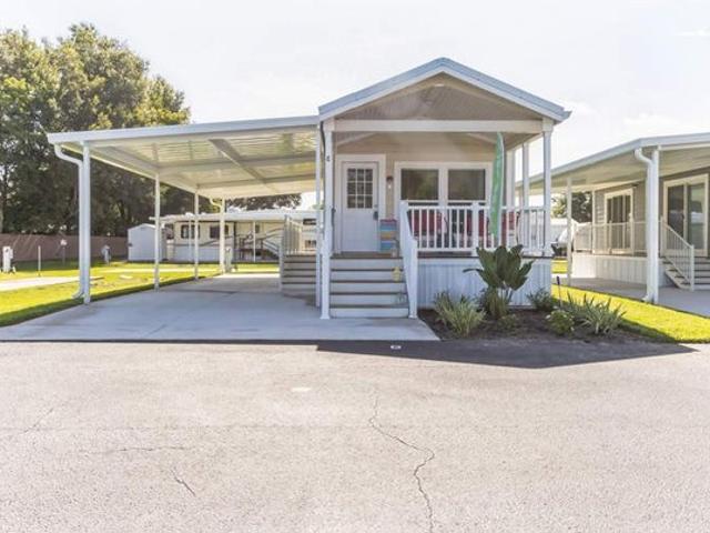 37400 Chancey Rd Unit 8, Zephyrhills, FL 33541