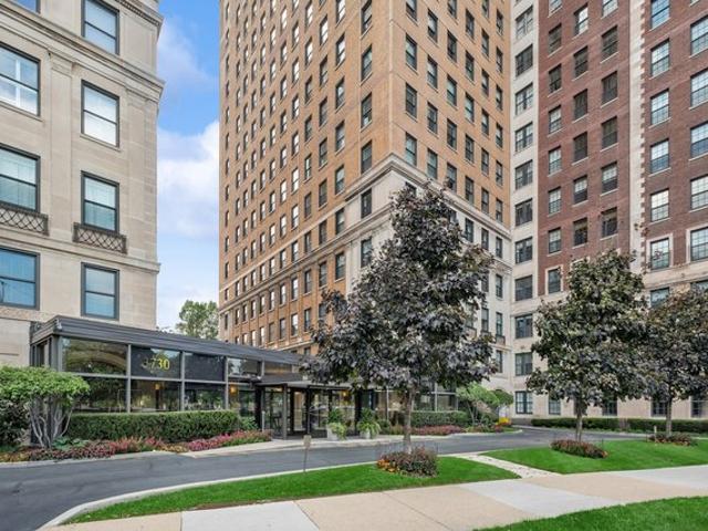 3740 N Lake Shore Dr Apt 5A, Chicago, IL 60613