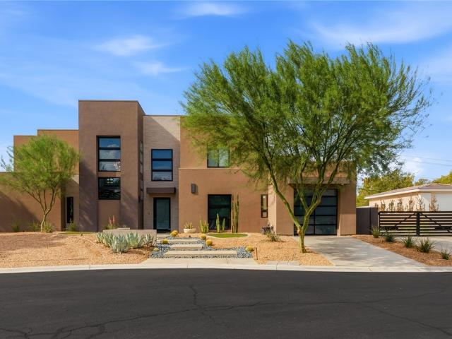 3740 Caesars Circle
