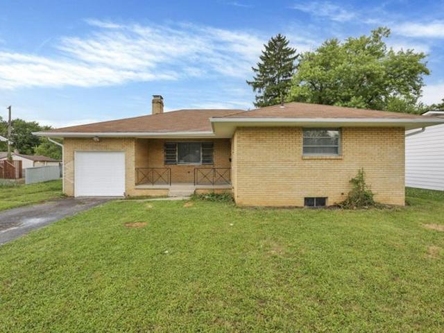 3740 Dehner Dr, Columbus, OH 43227