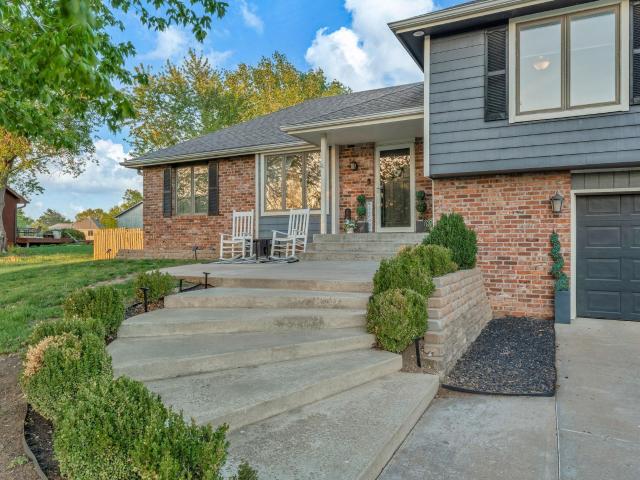 3740 SW Kings Forest Rd, Topeka, KS 66610 | MLS #244098 | Compass