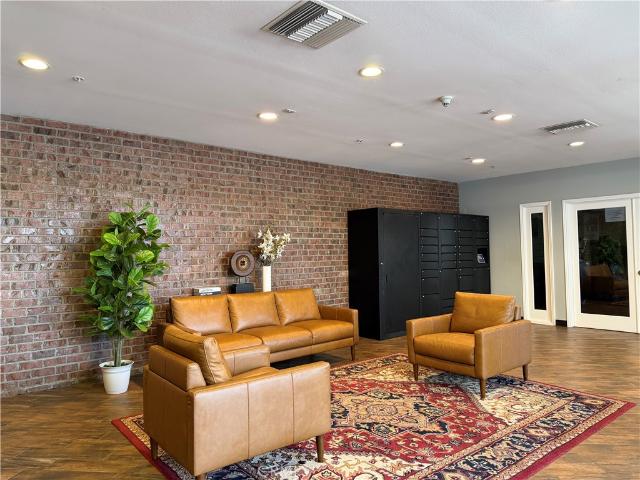 3740 Santa Rosalia Dr, Unit 425, Los Angeles, CA 90008 | MLS #GD26076
