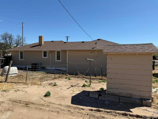 37425 N Railroad Street