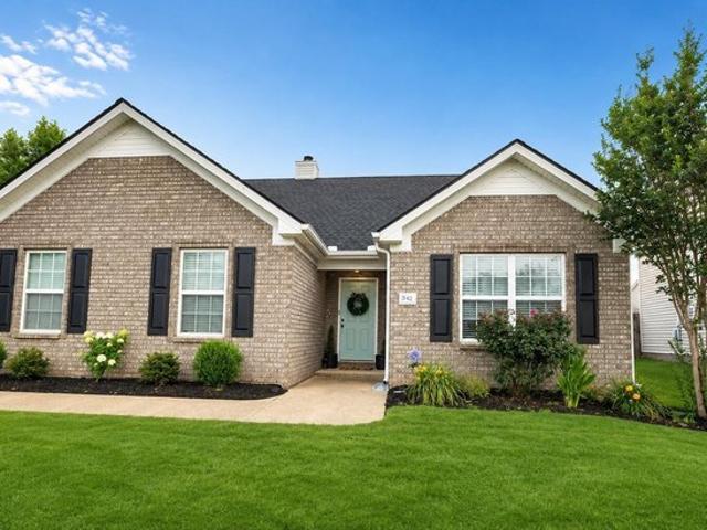 3742 Chipara Dr, Murfreesboro, TN 37128