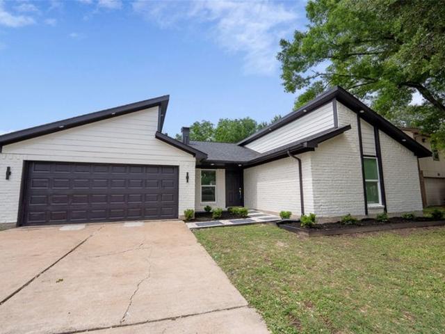 3742 Royal Manor Dr, Houston, TX 77082