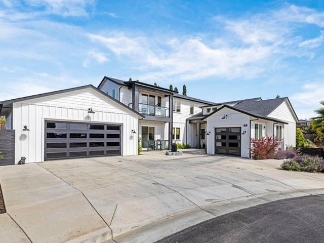 3742 Sawgrass Pl, Santa Rosa, CA 95403