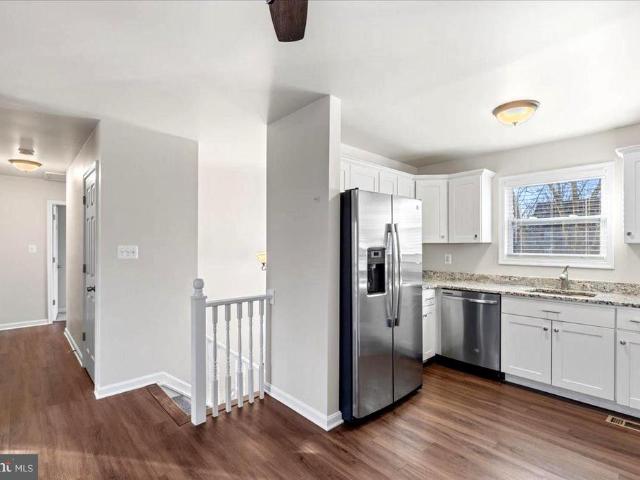 3742 8Th Street