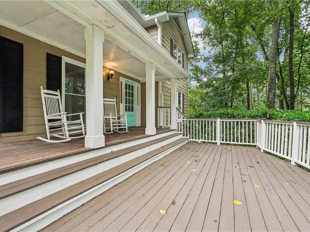 3743 Sawanee Drive